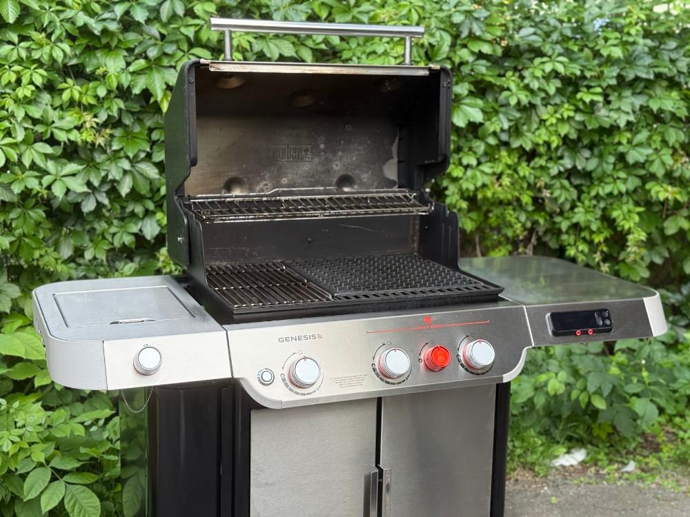 How to Clean Propane Grill: Easy Steps for a Sparkling Shine - YardGears