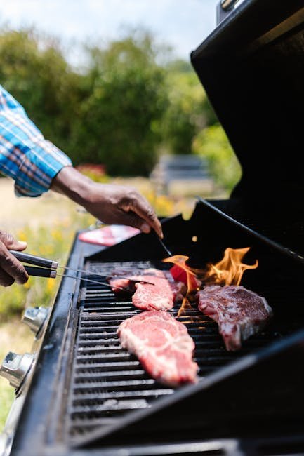 How to Maintain Charcoal Grill: Expert Tips for Long-Lasting Flavor ...